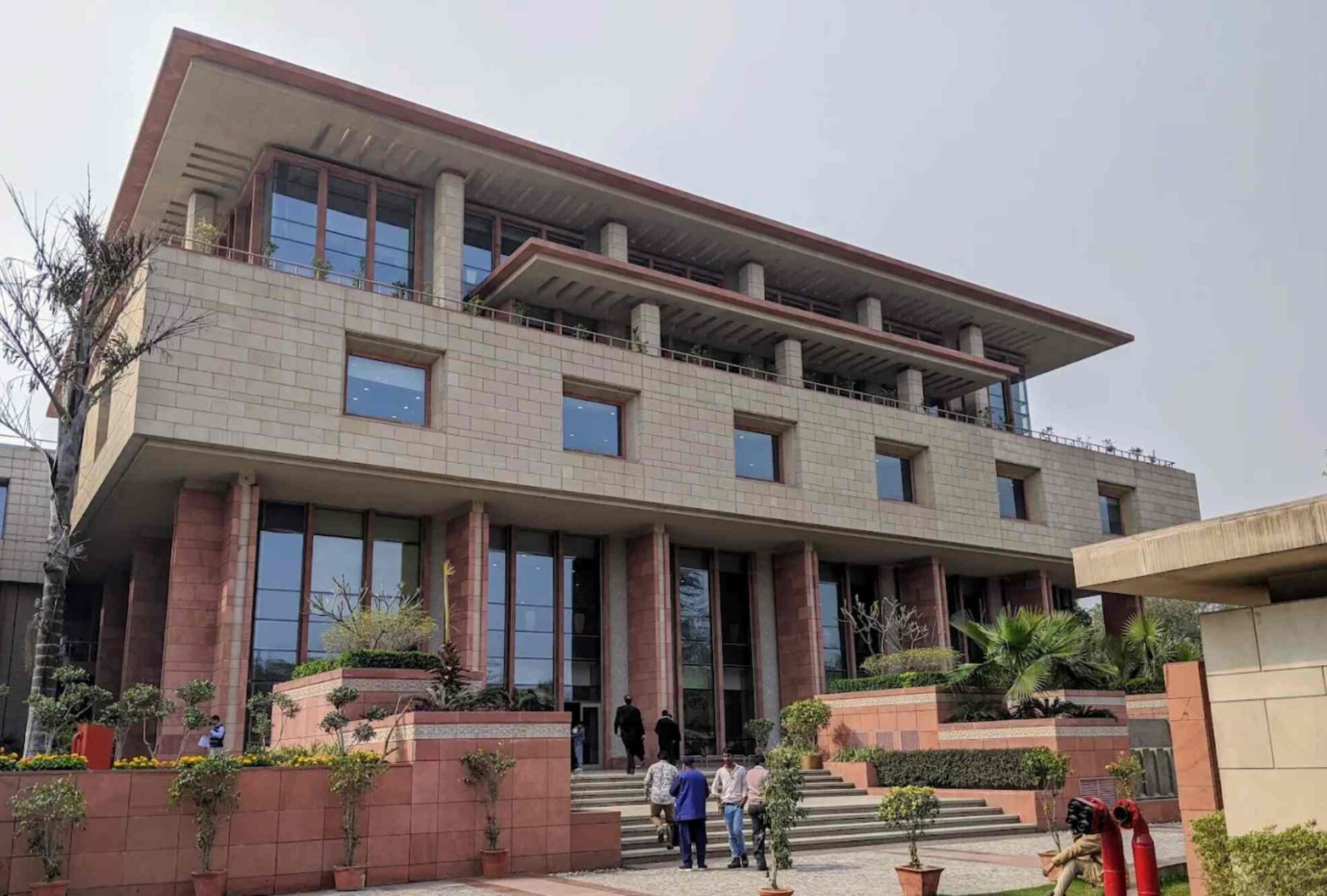 Delhi High Court Quashes 17-Year-Old Case Against Madhu Kishwar, Calls ...
